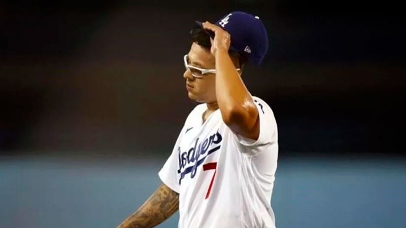 Dodgers quita todo lo relacionado con Julio Urías Dodgers quita todo lo relacionado con Julio Urías